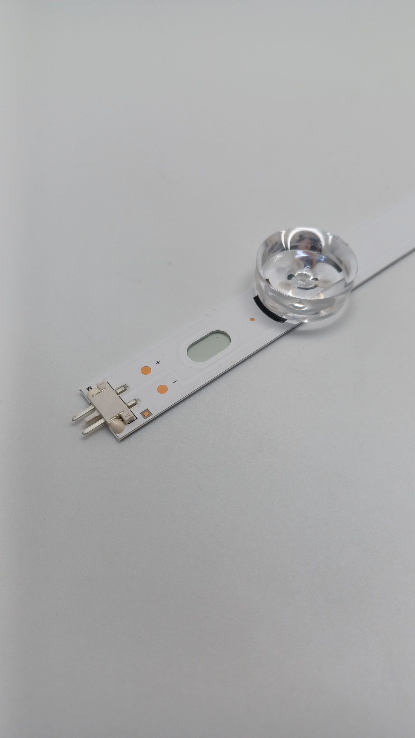 LED LG No.10 – Candi Audio Visual