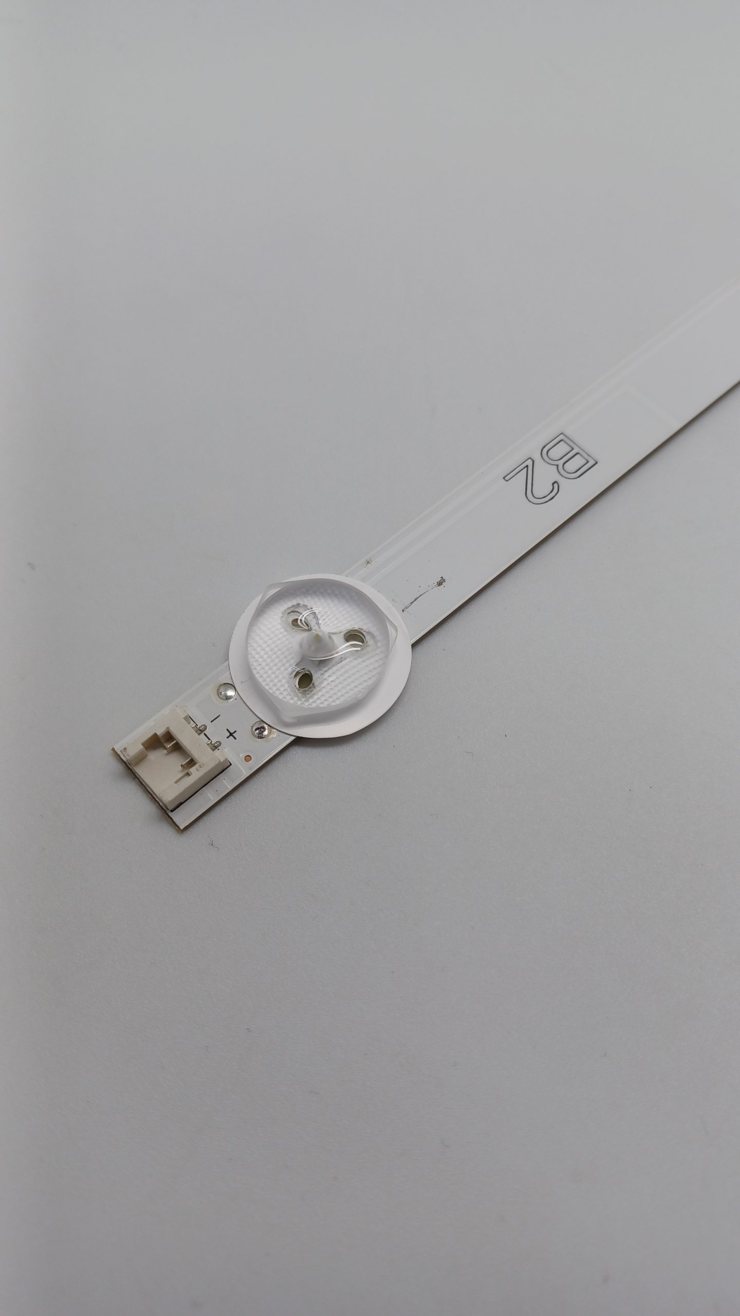 LED LG No.14 – Candi Audio Visual